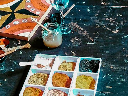 Pintura con tierra de colores